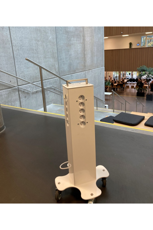 School Stands with wheels 15 sockets distributed on 3 sides 10-me wire